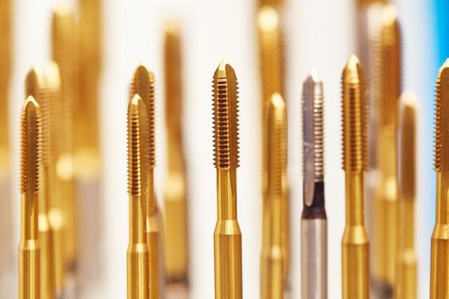 9 Practical Methods to Remove Broken Taps